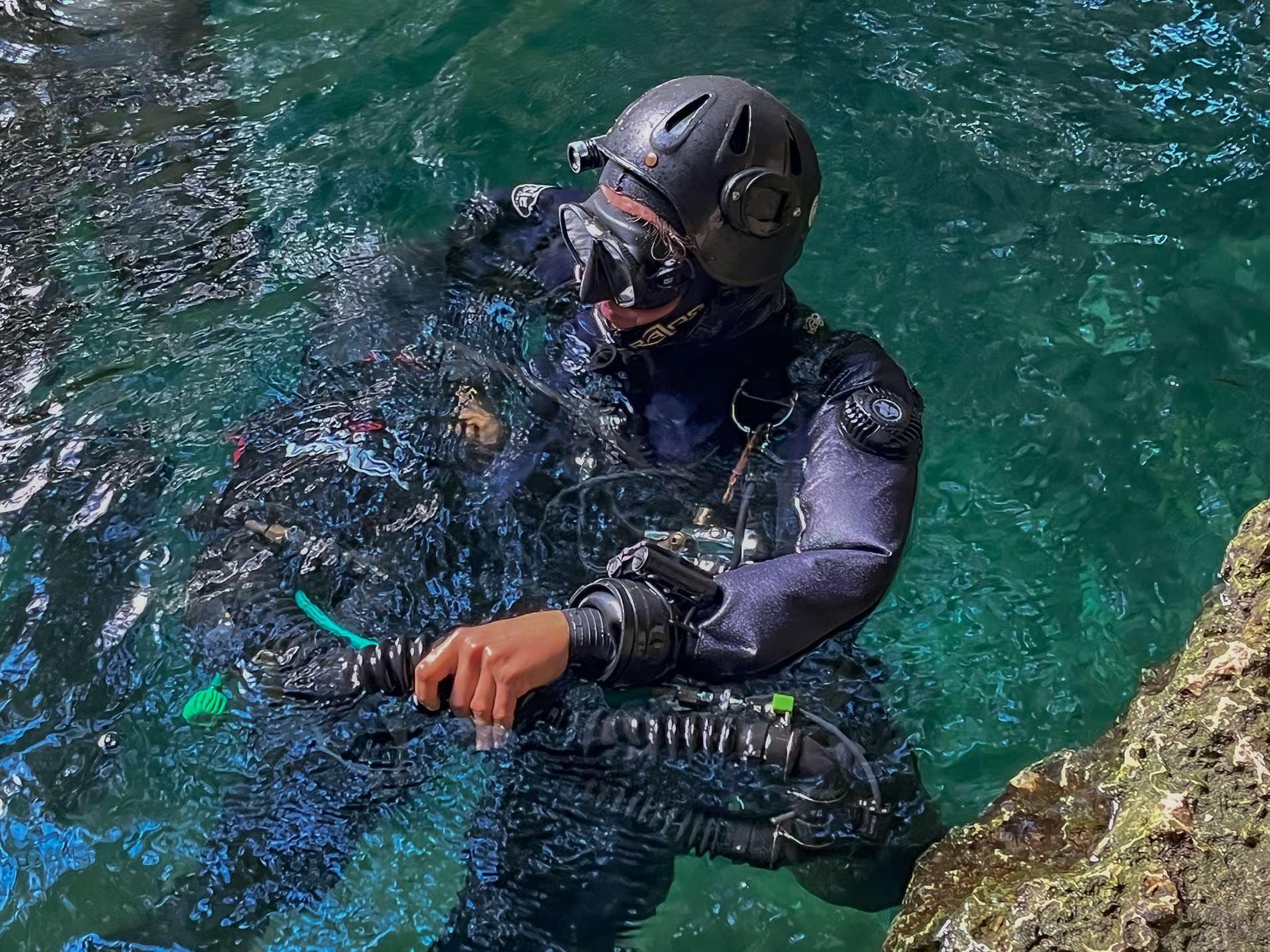 Rejoignez l'équipe exclusive des plongeurs Sidemount Razor